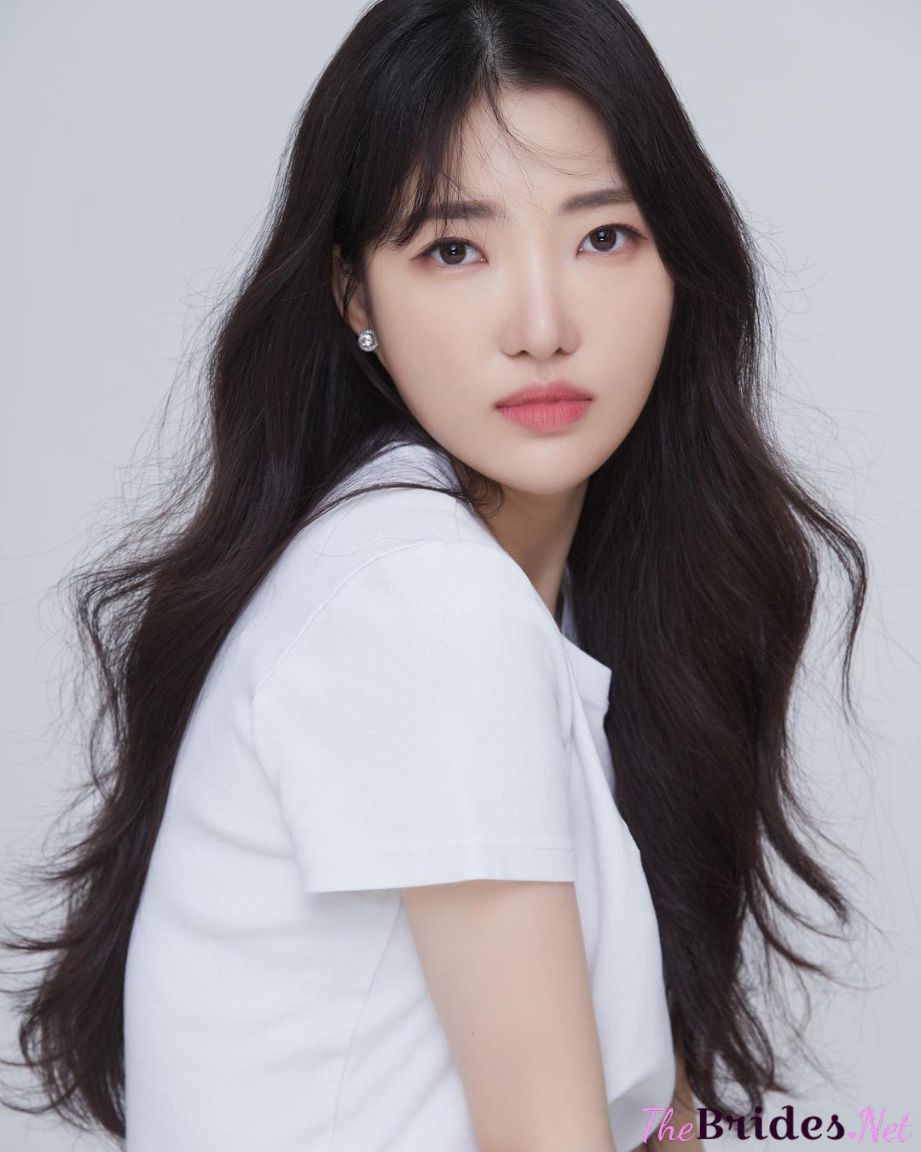 Korean Brides: Find Single Korean Women for Marriage